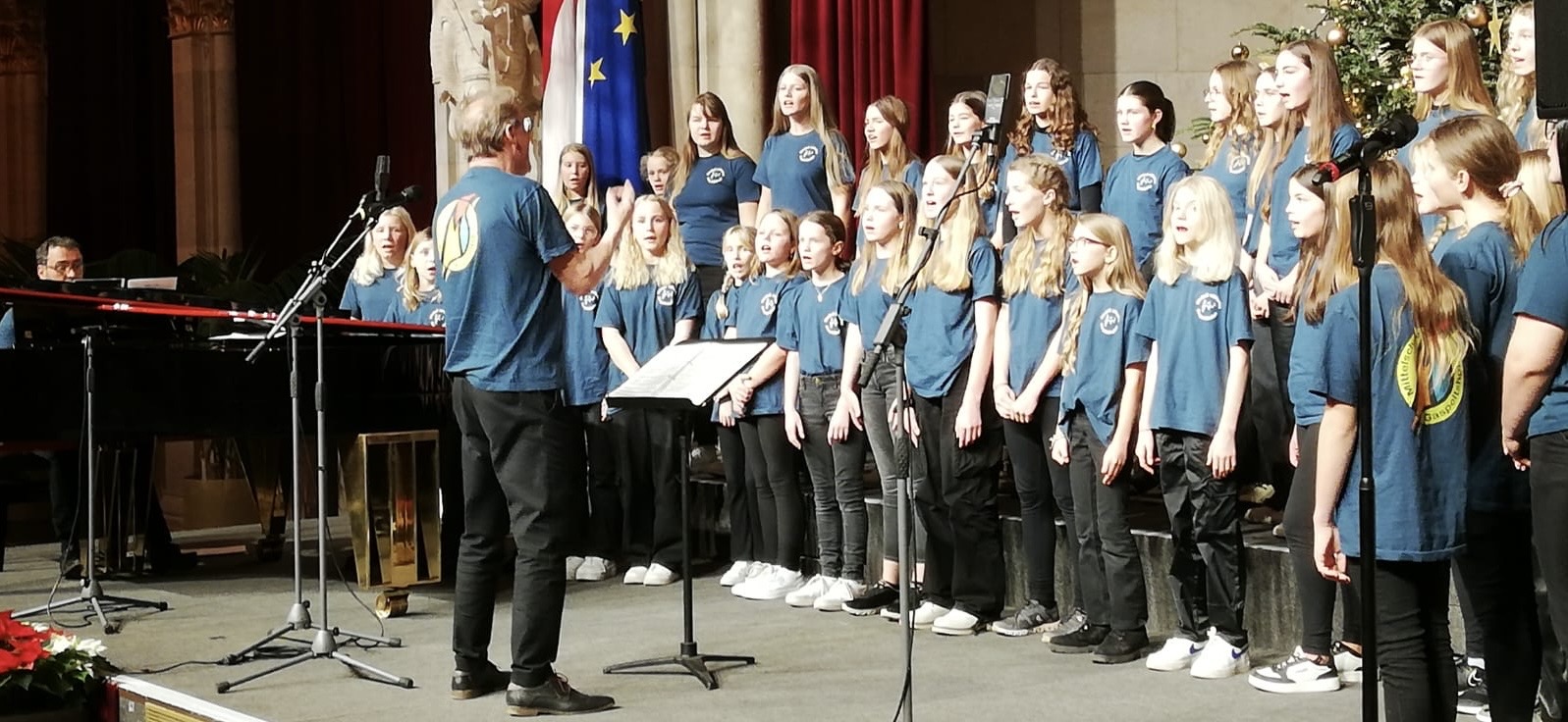 Discipuli cantantes singen im Wiener Rathaus – Mittelschule